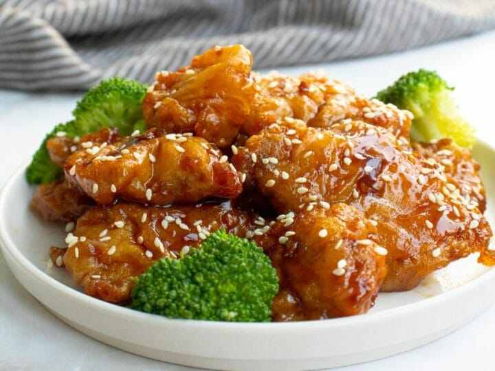 Easy Chinese Sesame Chicken (Super Crispy) - COOKMORPHOSIS
